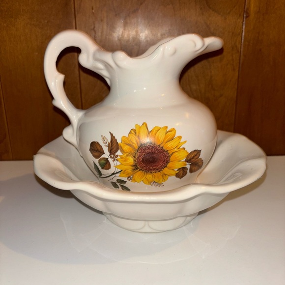 Art | Mccoy Pottery Sunflower Pitcher Bowl Set | Poshmark
